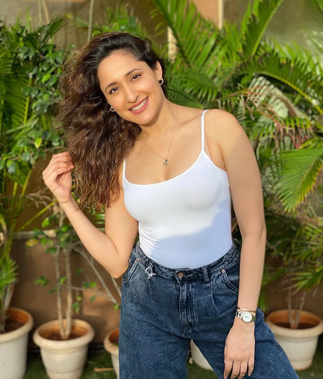 Pragya Jaiswal Insta Pics-FilmyTime